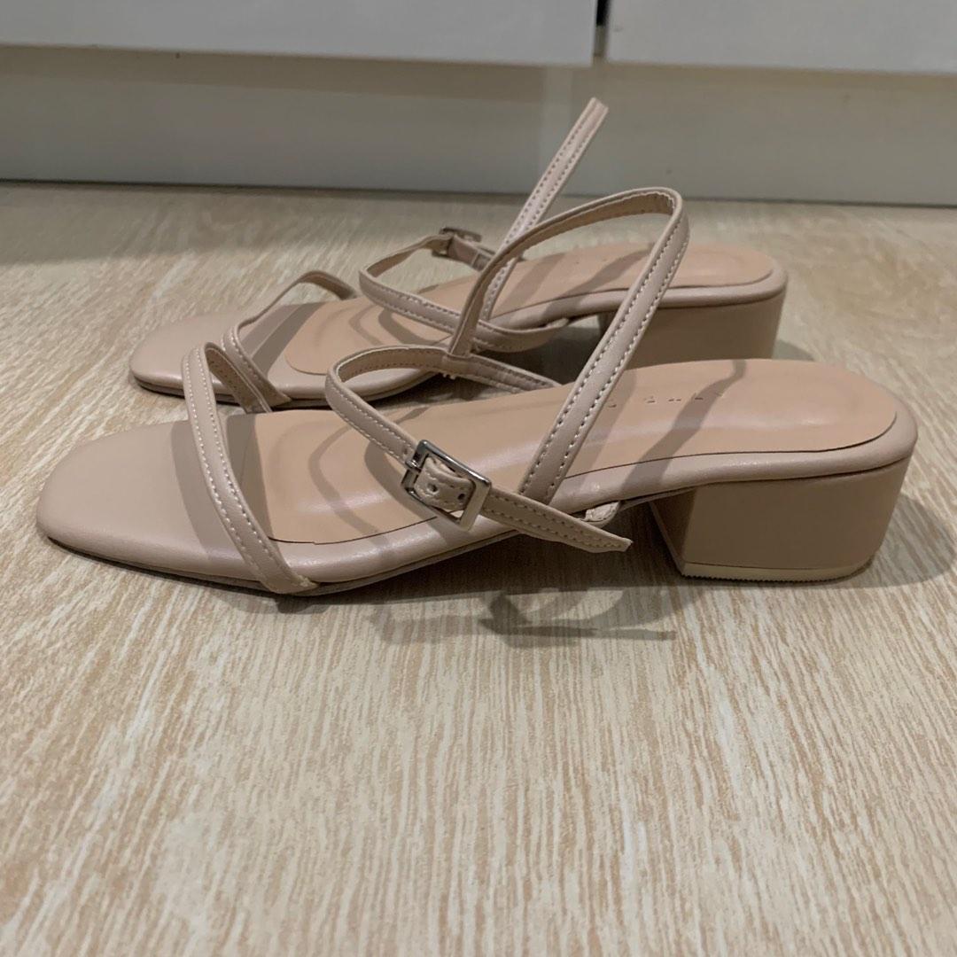 Aztrid Nude Heels, Women's Fashion, Footwear, Heels on Carousell