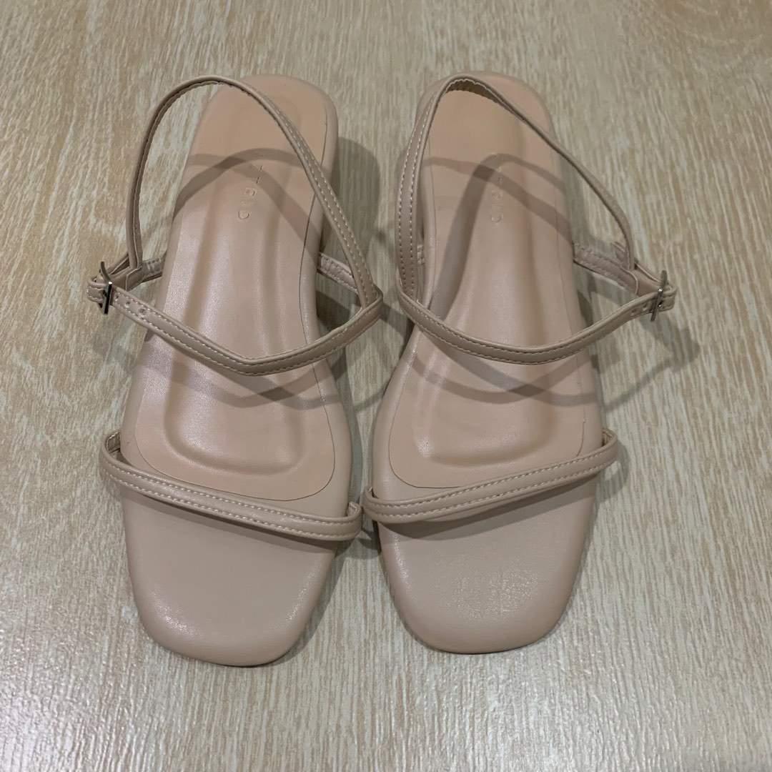 Aztrid Nude Heels, Women's Fashion, Footwear, Heels on Carousell