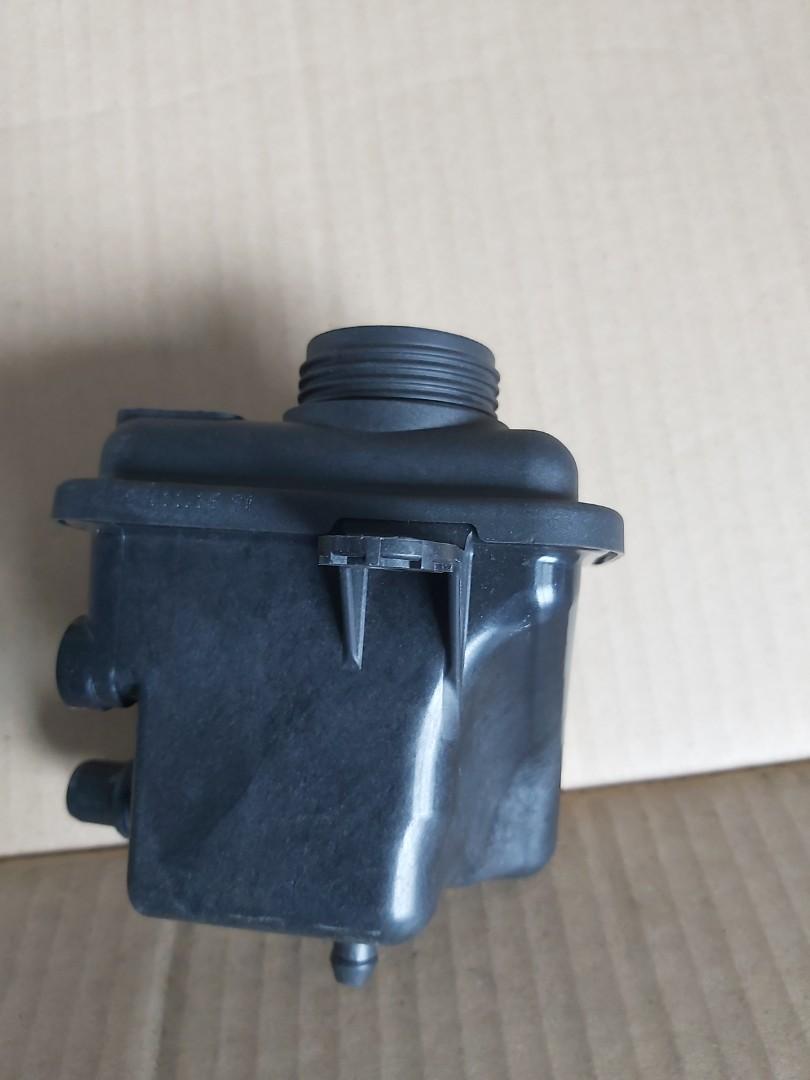 Bmw coolant expansion tank, Car Accessories, Accessories on Carousell