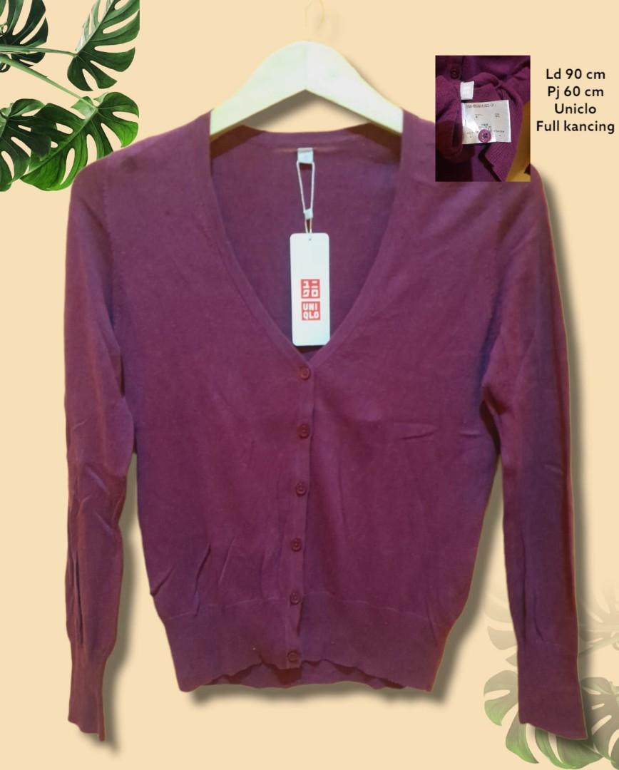Cardi uniclo, Fesyen Wanita, Pakaian Wanita, Baju Luaran di Carousell