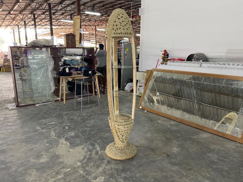 Cylindrical Southern Style Egg-shaped Display Shelf / Rak Pameran ...