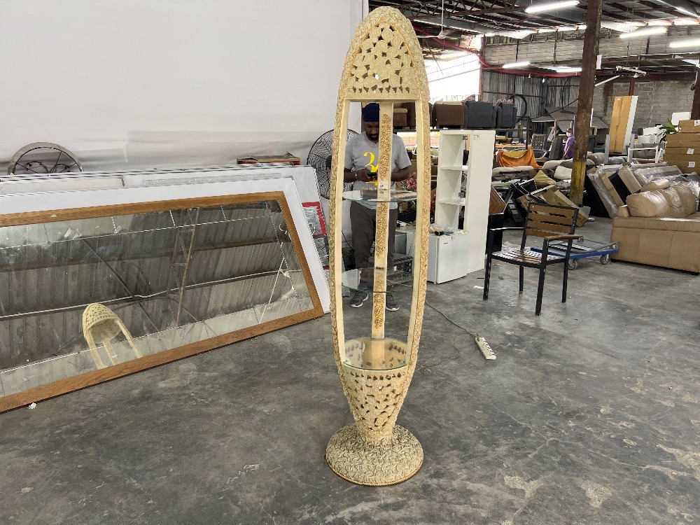 Cylindrical Southern Style Egg-shaped Display Shelf / Rak Pameran ...