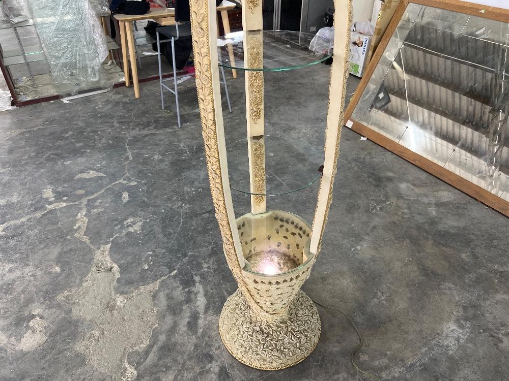 Cylindrical Southern Style Egg-shaped Display Shelf / Rak Pameran ...