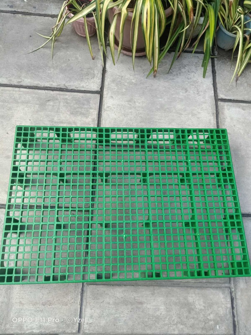 ELEVATED PLASTIC MATTING, Commercial & Industrial, Construction Tools ...