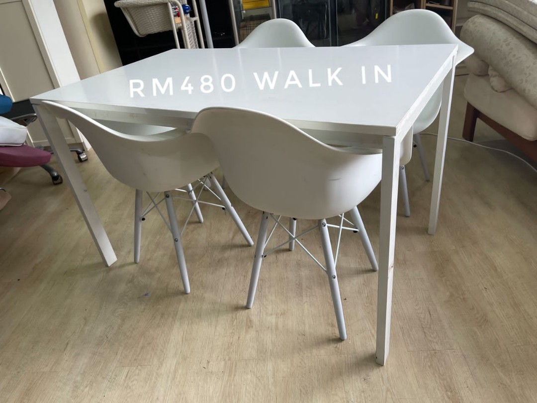 Meja makan putih 4 kerusi, Furniture & Home Living, Furniture, Tables ...