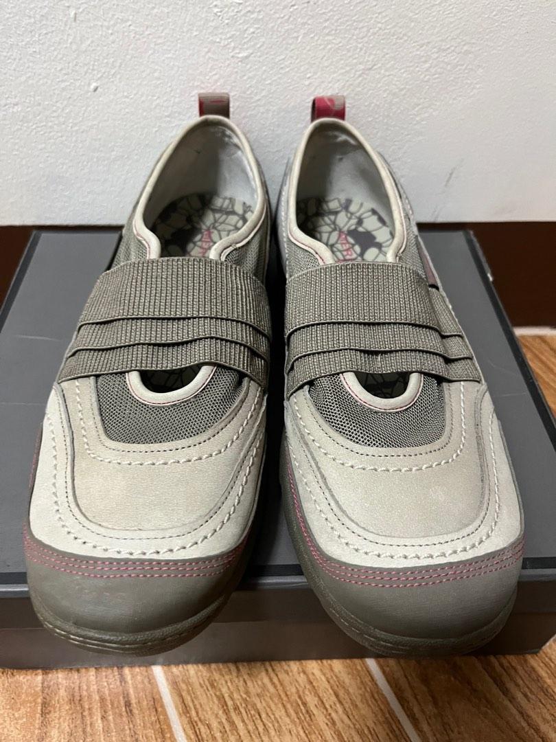 Merrel Slip on Shoes, Women's Fashion, Footwear, Sneakers on Carousell