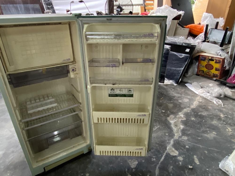 NATIONAL Single Door Refrigerator Model NR-A16CM / Model Peti Sejuk ...