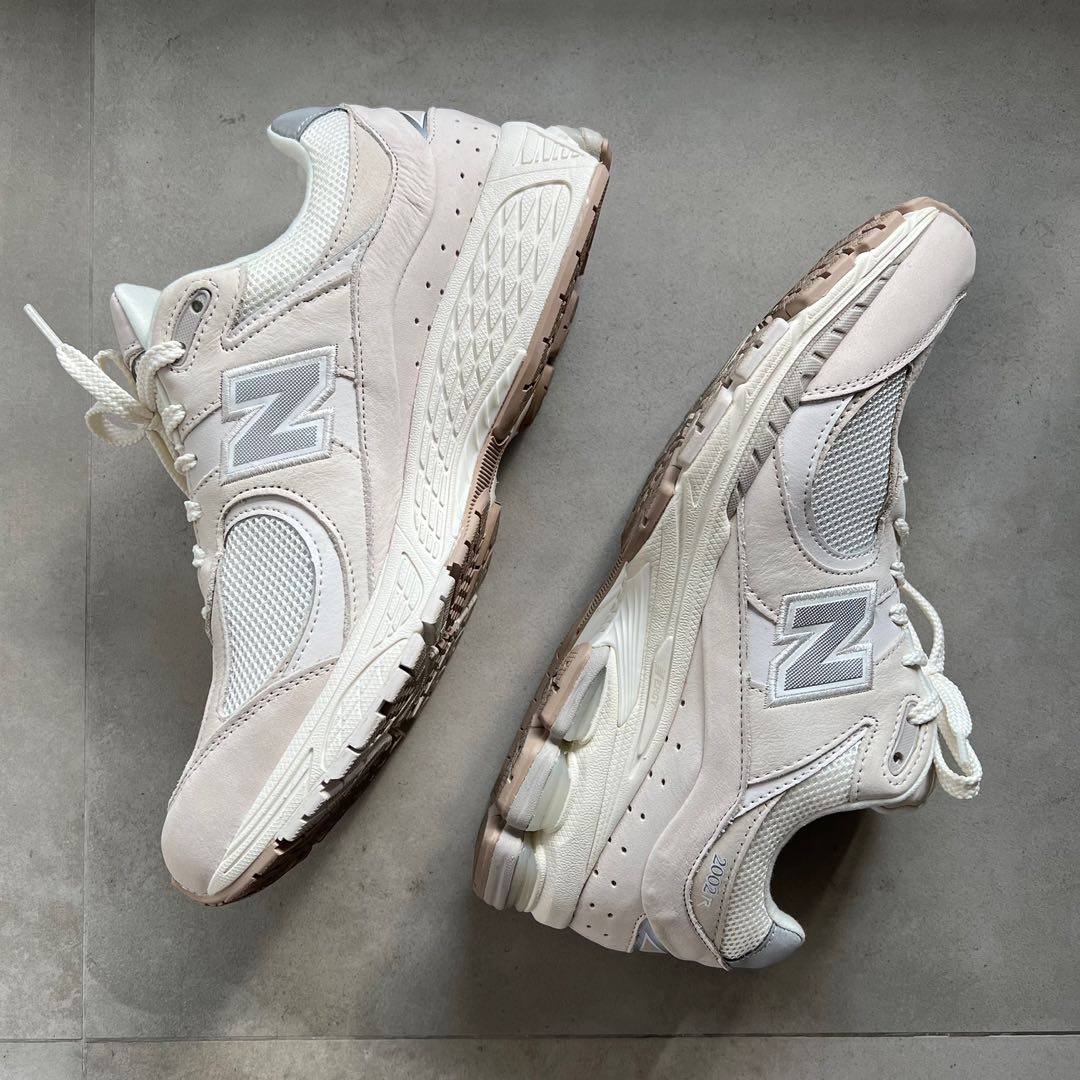 New Balance NB 2002r uS10, Men's Fashion, Footwear, Sneakers on Carousell