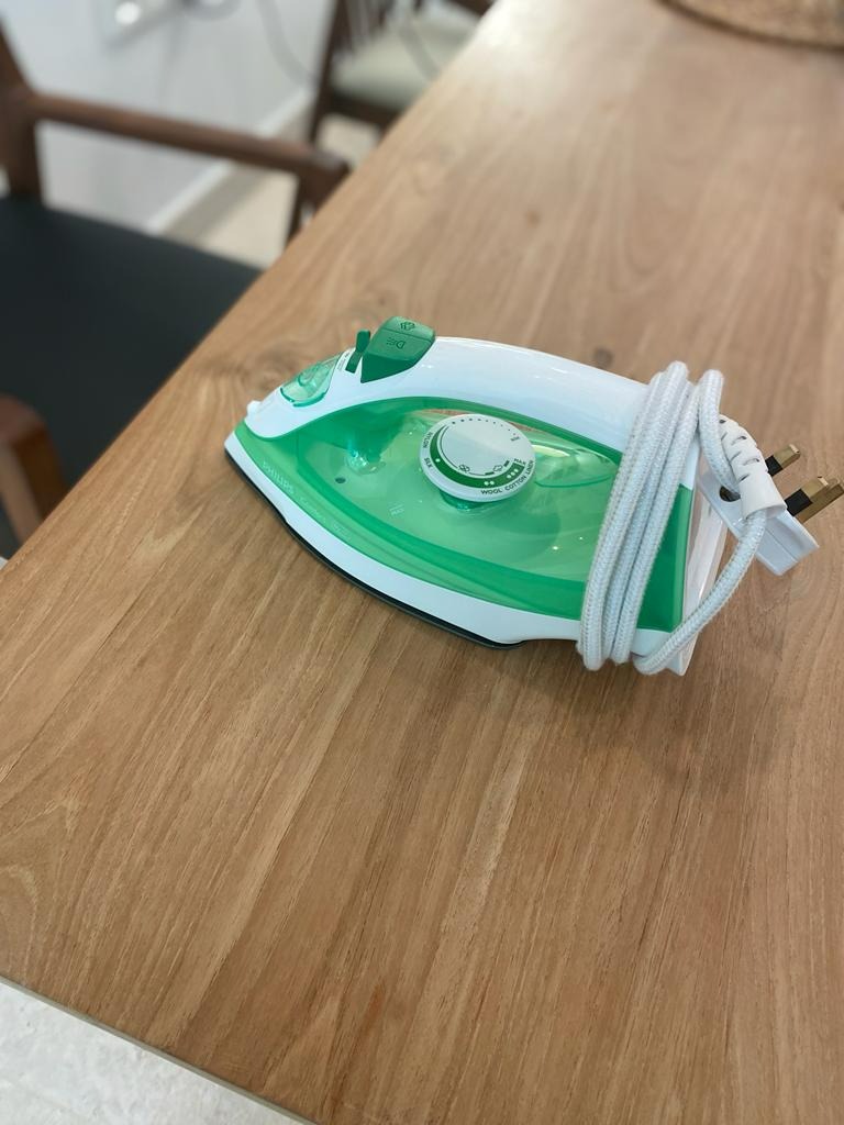 PHILIPS COMFORT iron, TV & Home Appliances, Irons & Steamers on Carousell