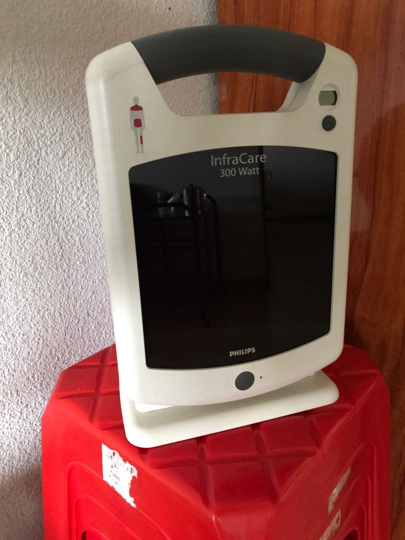 Philips InfaCare Infrared lamp, Health & Nutrition, Massage Devices on ...