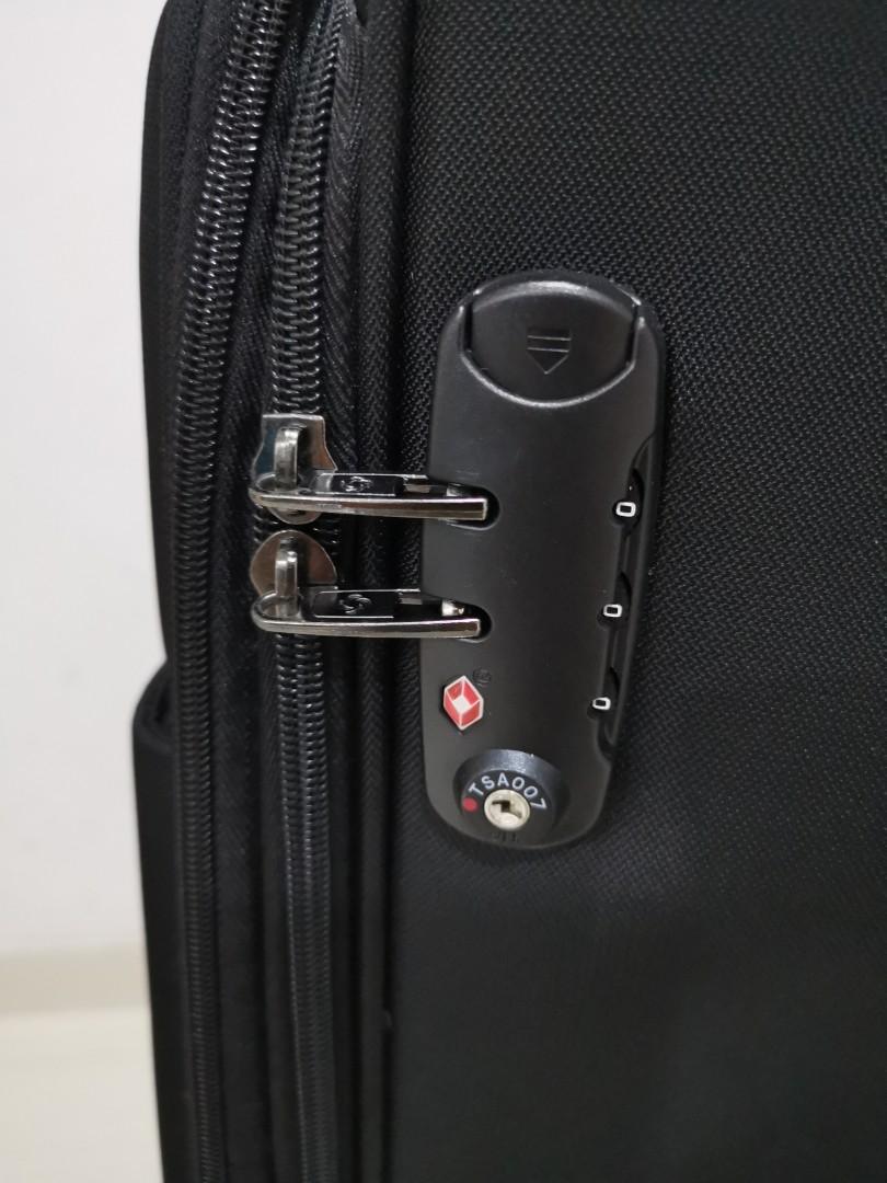 Samsonite casso spinner 28 inch luggage, Hobbies & Toys, Travel ...