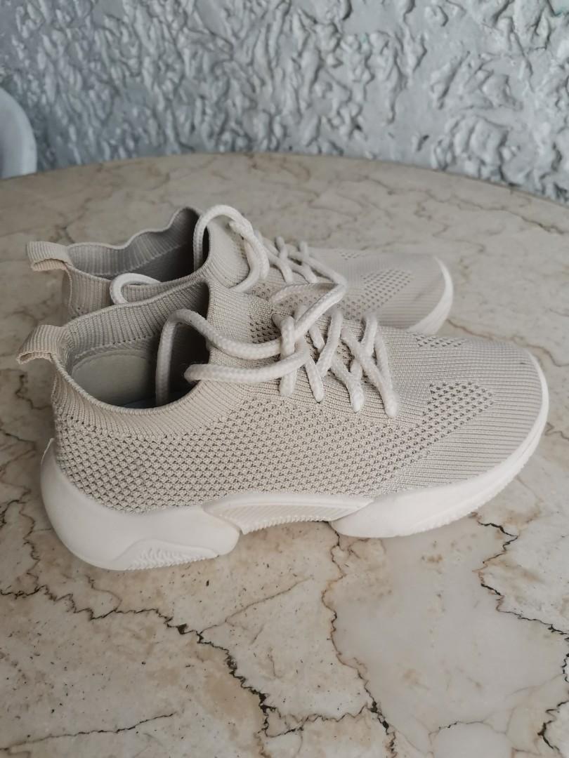 Sugarkids rubber shoes, Babies & Kids, Babies & Kids Fashion on Carousell