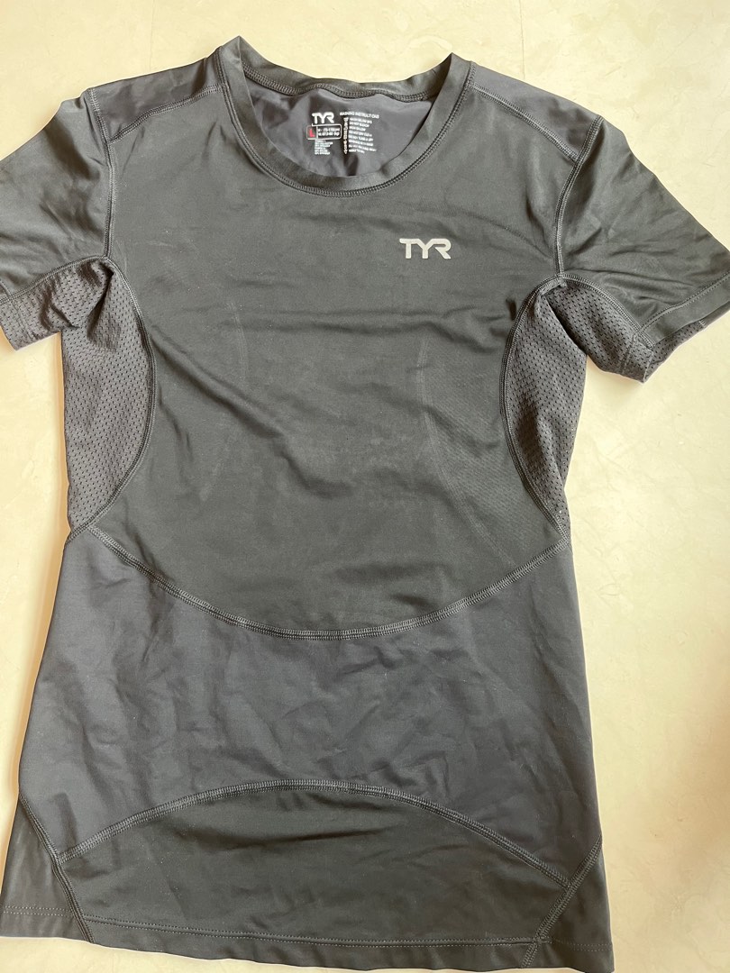 TYR compression sports shirt, Men's Fashion, Activewear on Carousell