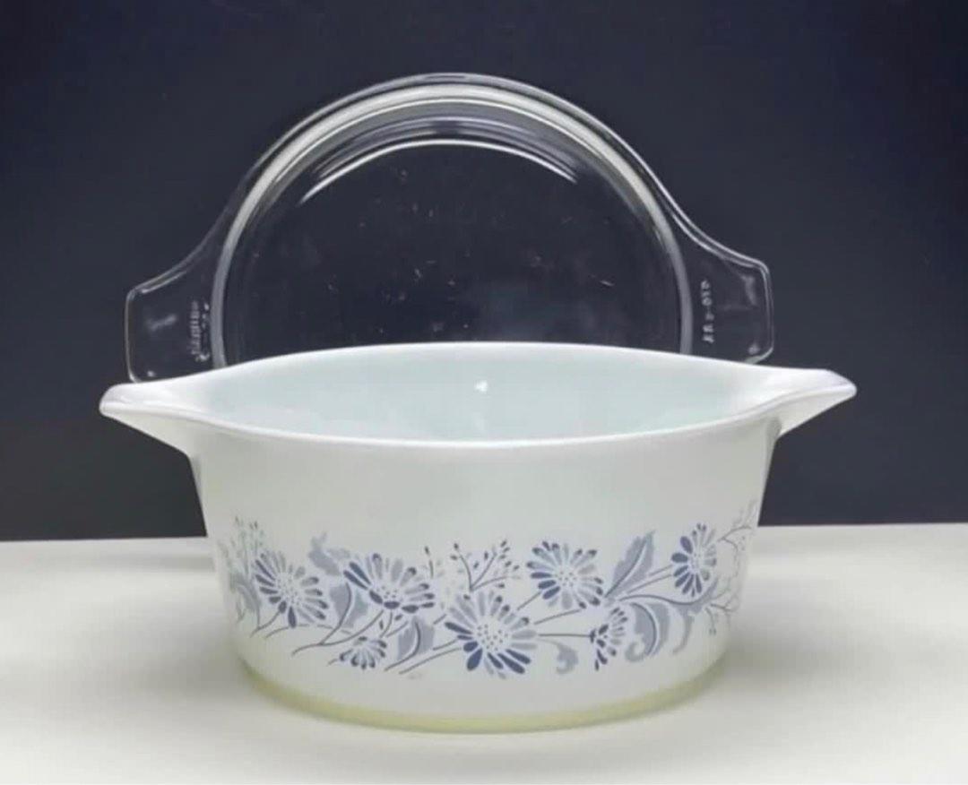 Vintage PYREX Colonial Mist Casserole 1.5L, Furniture & Home Living ...