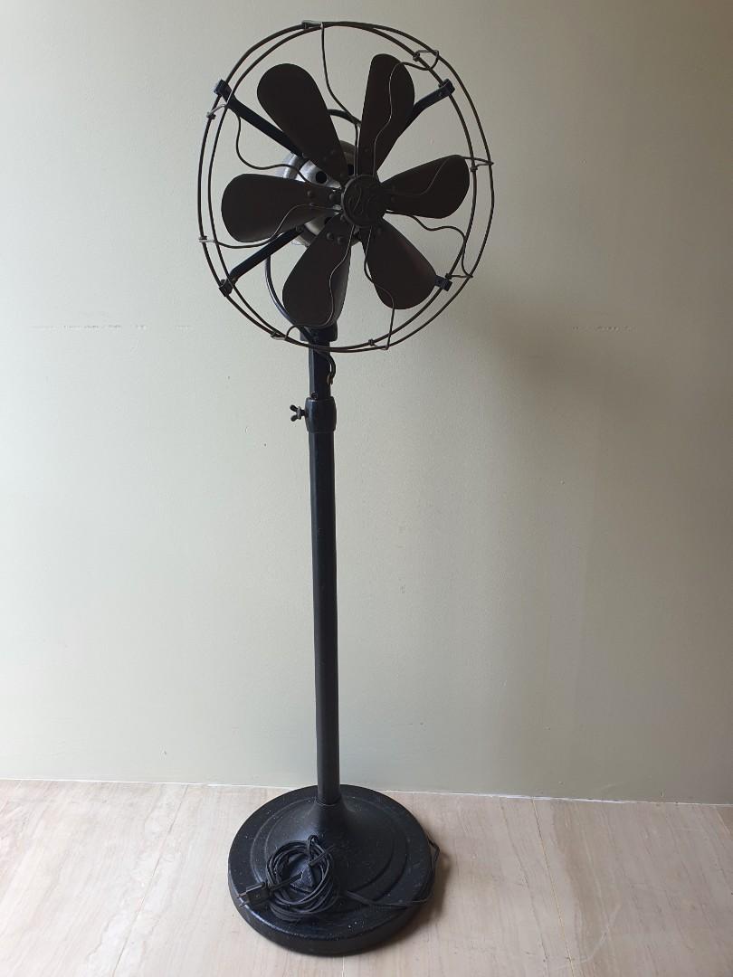 Vintage standing fan, Hobbies & Toys, Memorabilia & Collectibles ...