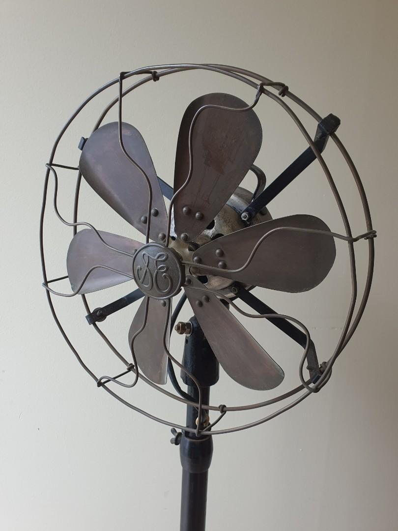 Vintage standing fan, Hobbies & Toys, Memorabilia & Collectibles ...
