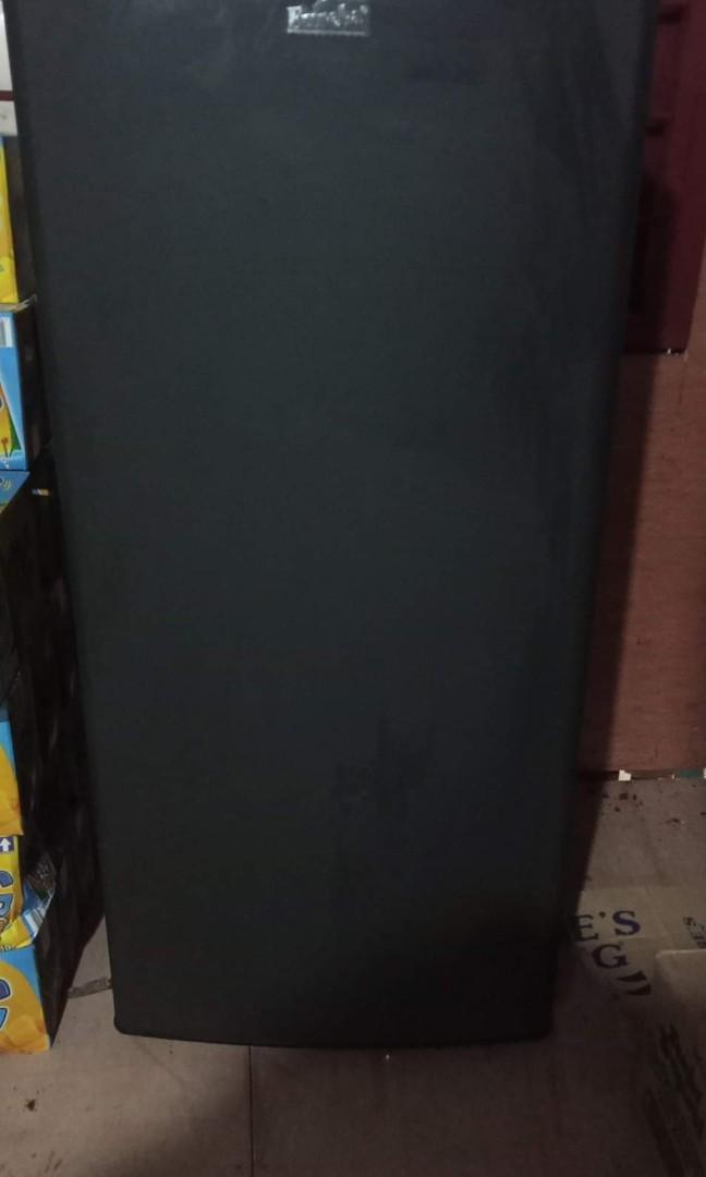 6 cubic eureka single ref, TV & Home Appliances, Kitchen Appliances ...