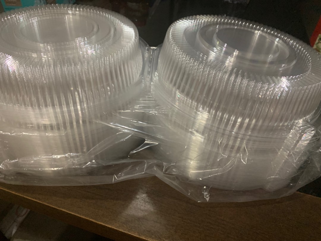 8x3 Pandan Round plastic container, Everything Else on Carousell