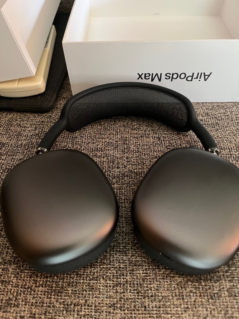 Apple AirPod Max + extra earpads, 音響器材, 頭戴式/罩耳式耳機 - Carousell