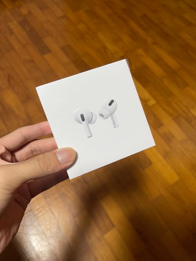 Apple AirPods Pro MagSafe charging case, Audio, Earphones on Carousell