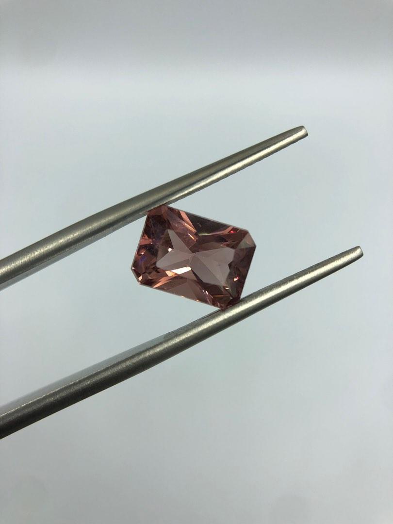 CERTIFIED Red Apatite Gemstone, Women's Fashion, Jewelry & Organisers ...