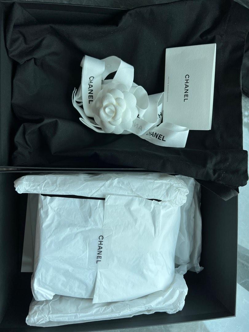 Chanel mini pearl crush draw string bucket, Women's Fashion, Bags ...