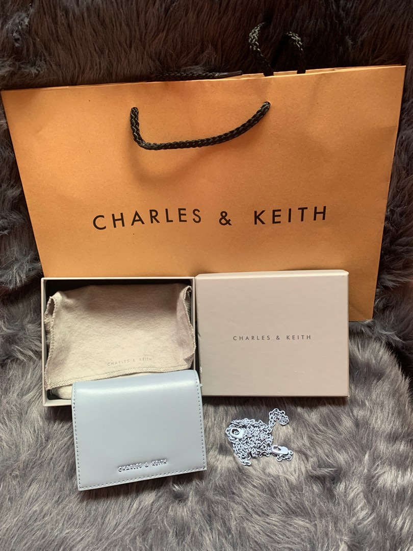 Ck Wallet on Chain, Women's Fashion, Bags & Wallets, Wallets & Card ...