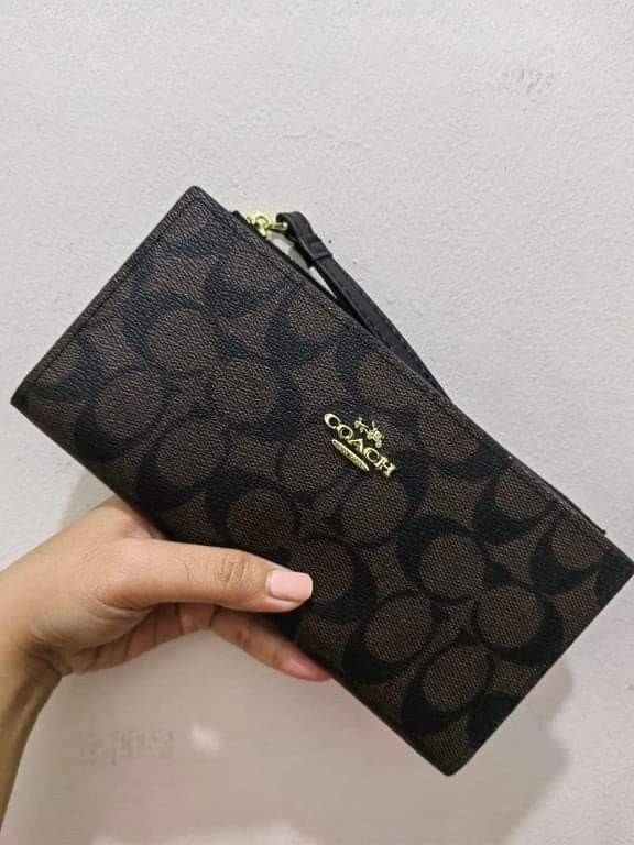 Coach Slim Wallet, Women's Fashion, Bags & Wallets, Wallets & Card ...