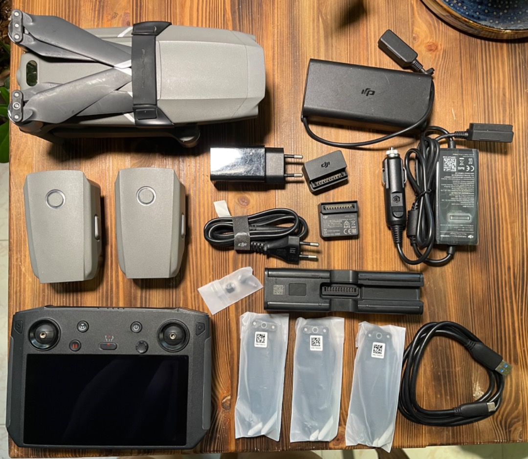 DJI Mavic 2 pro with smart controller, Photography, Drones on Carousell