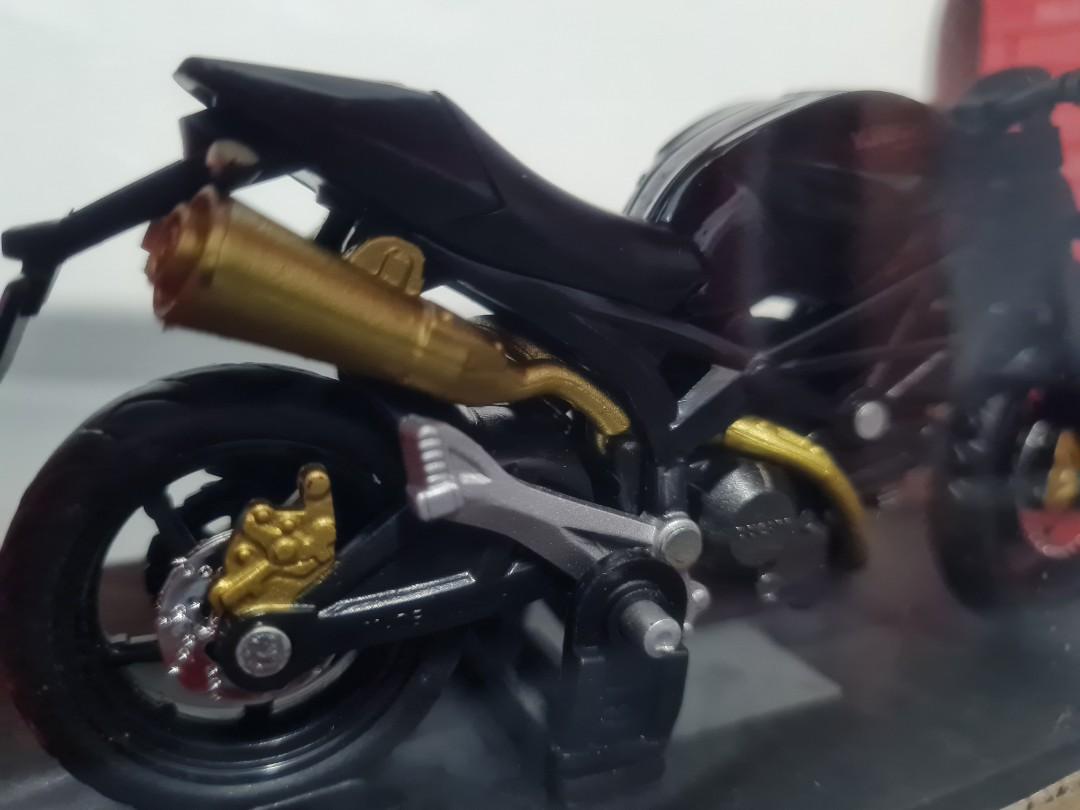 Ducati Motorcycle Miniature 1:18 Scale, Hobbies & Toys, Toys & Games on ...