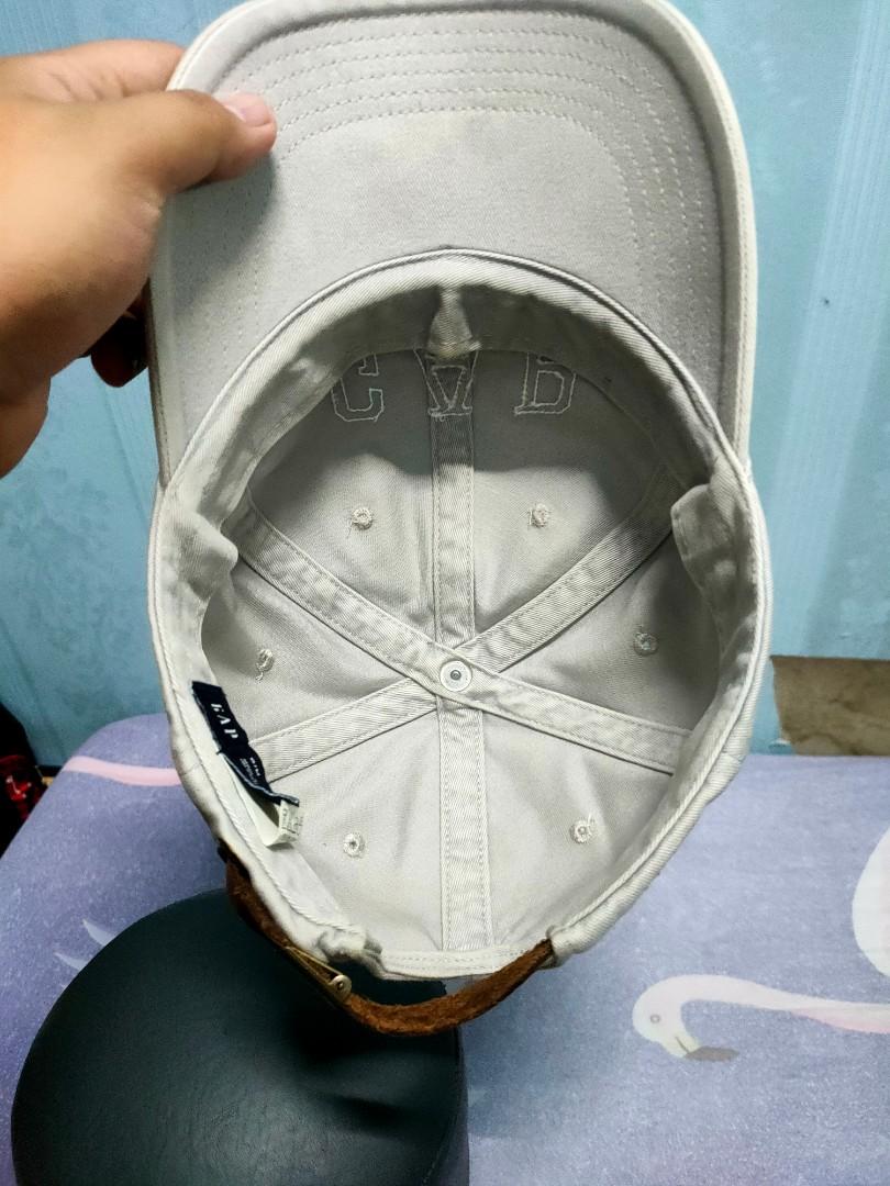 Gap, Men's Fashion, Watches & Accessories, Caps & Hats on Carousell