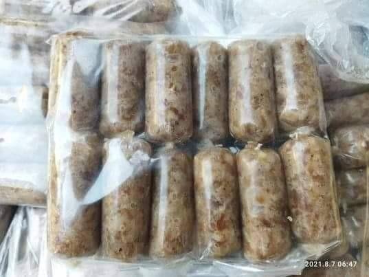 Garlic skinless longganisa, Food & Drinks, Local Eats on Carousell