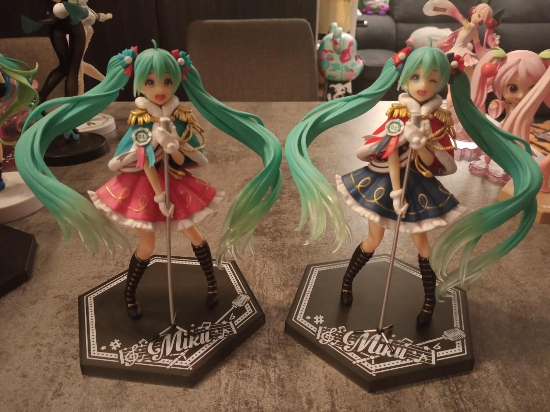 Hatsune Miku Figure, Hobbies & Toys, Toys & Games on Carousell