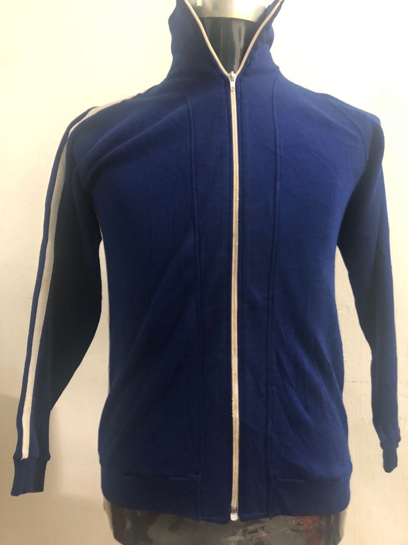 Hit Union Tracktop, Men's Fashion, Activewear on Carousell