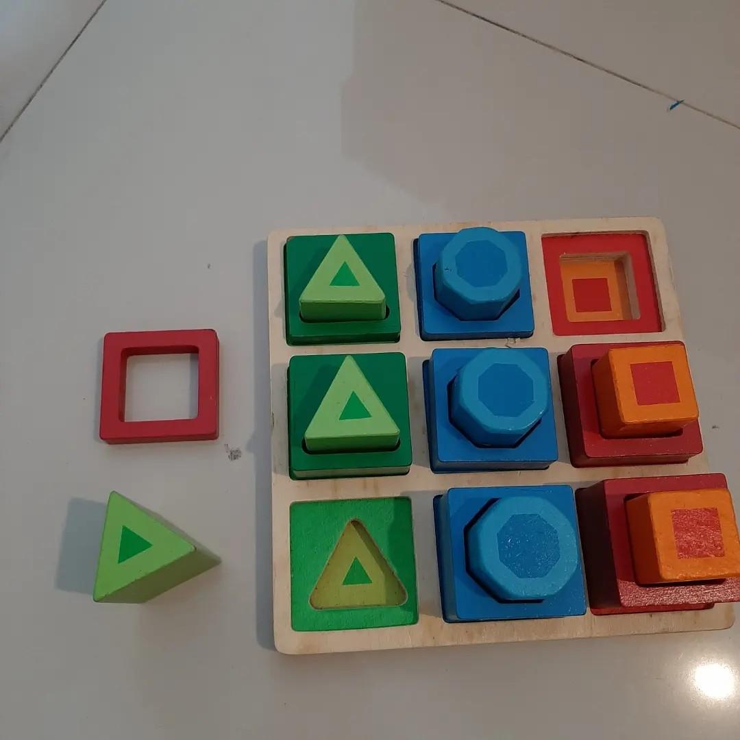 Melissa & doug shape sequence sorting set, Toys & Collectibles, Mainan di Carousell