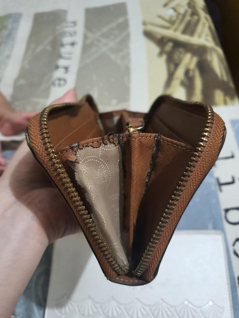 Michael Kors Starbucks Michaela Long Wallets, Women's Fashion, Bags ...