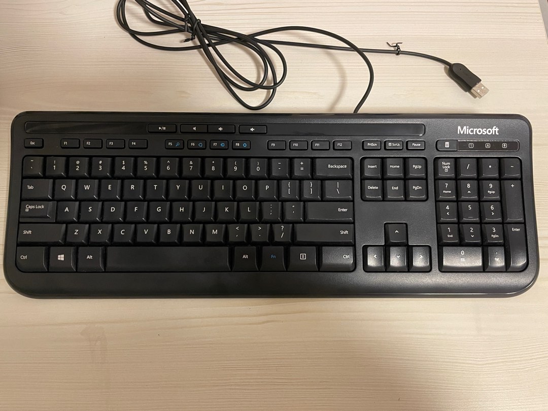 Microsoft wired keyboard 600 (ABN-00025), Computers & Tech, Parts ...