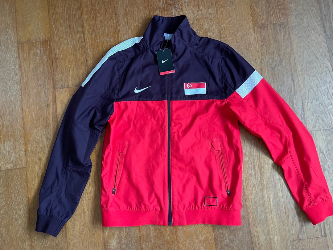 Nike Singapore Jacket Medium Size, Men's Fashion, Coats, Jackets and Outerwear on Carousell