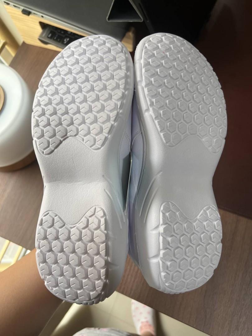 Original Hawkwell shoes, Women's Fashion, Footwear, Sneakers on Carousell