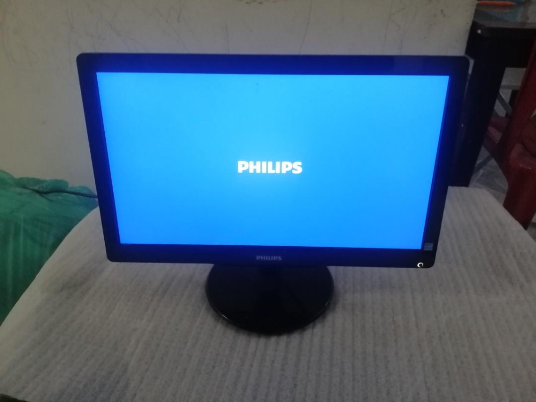 Philips 19 inch monitor, Computers & Tech, Desktops on Carousell