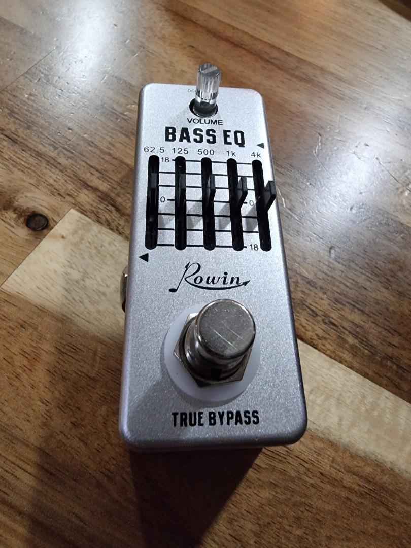 Rowin Bass EQ pedal, Hobbies & Toys, Music & Media, Musical Instruments on Carousell