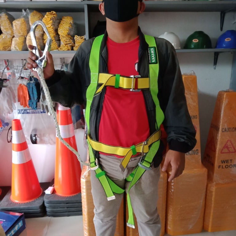 safety harness single hook, Commercial & Industrial, Industrial ...