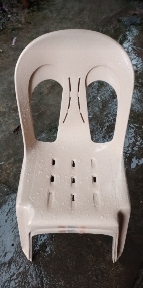 Sanyo Beige Monobloc Chairs, Furniture & Home Living, Furniture, Chairs ...