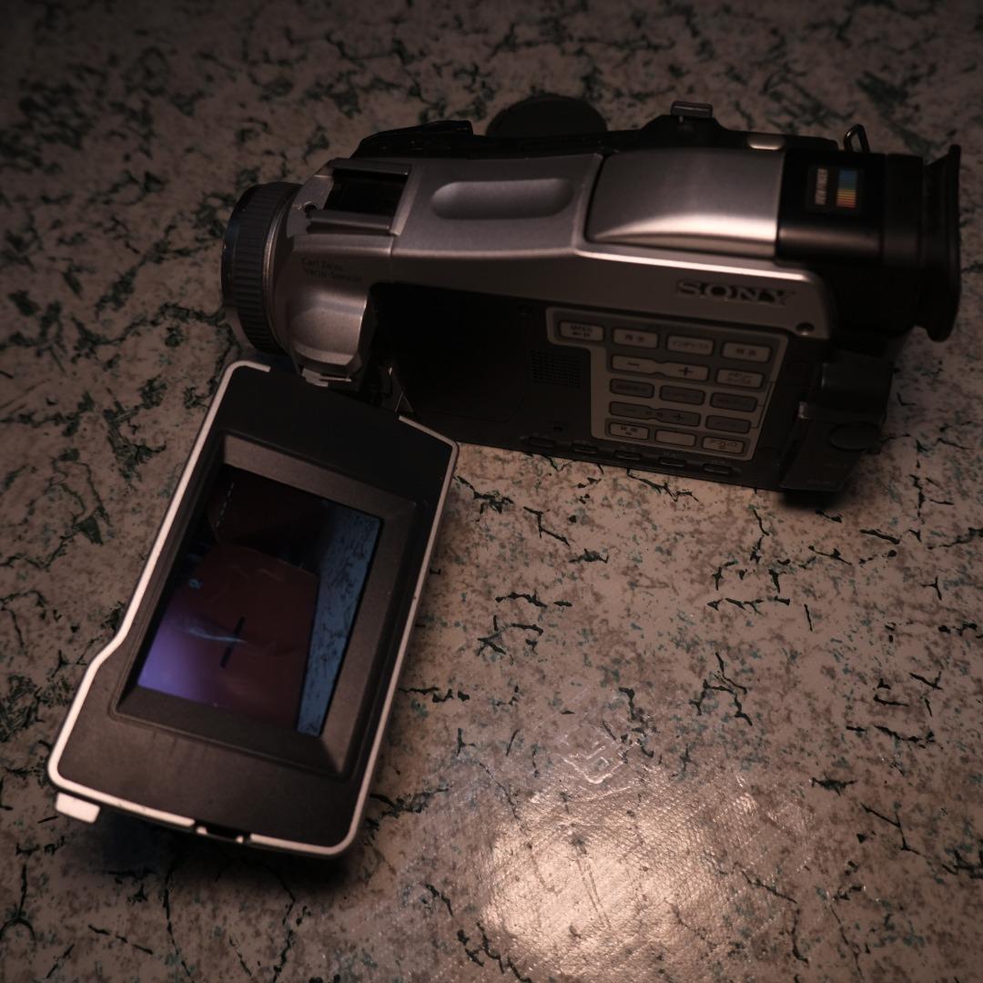 SONY HANDYCAM DCR-TRV18 NTSC MINI DV, Photography, Video Cameras on ...