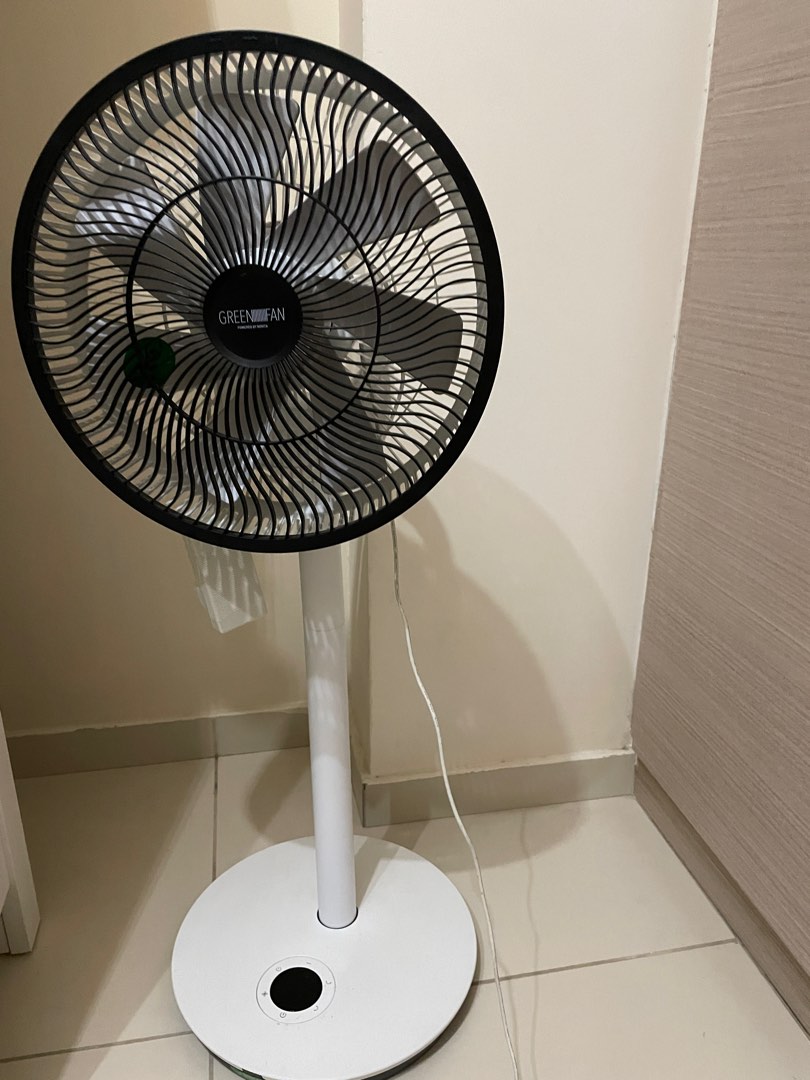 Stand fan, Furniture & Home Living, Lighting & Fans, Fans on Carousell