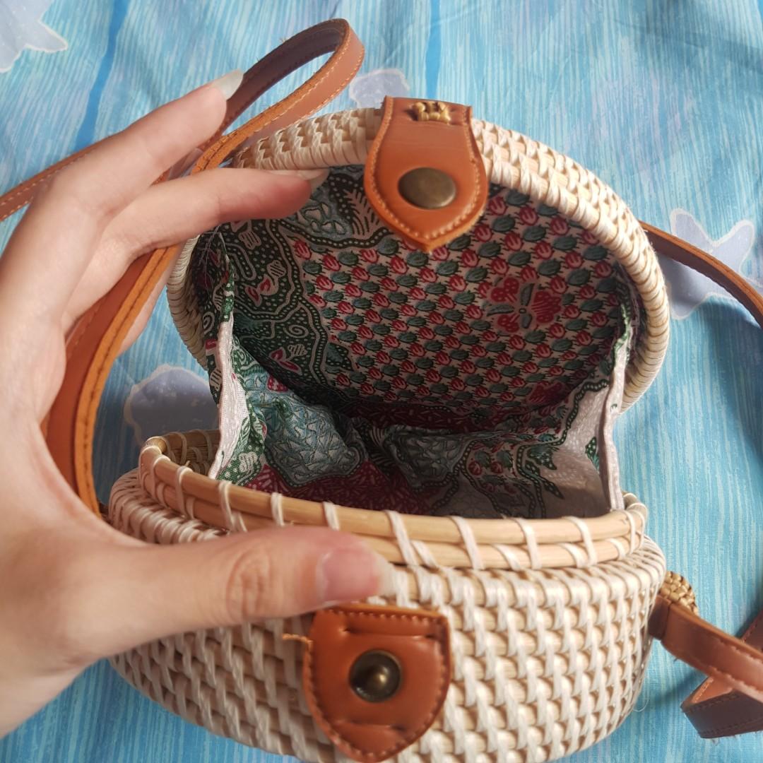 TAS ANYAMAN RAJUT BAMBU BULET BULAT JOGJA TRADISIONAL, Fesyen Wanita ...