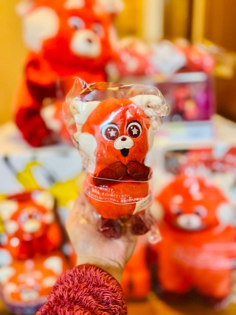 TURNING RED 4" GLOWY EYES KEYCHAIN/ AUTHENTIC DISNEY / ONHAND AND READY ...