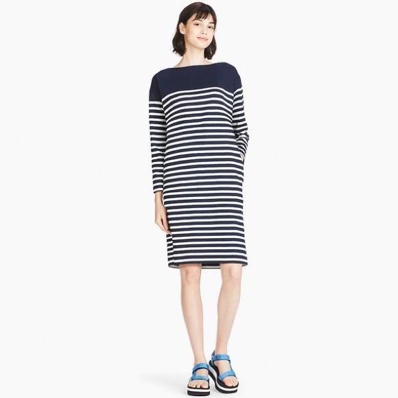 Uniqlo Boat Neck Dress in Navy Blue, Women's Fashion, Dresses & Sets ...