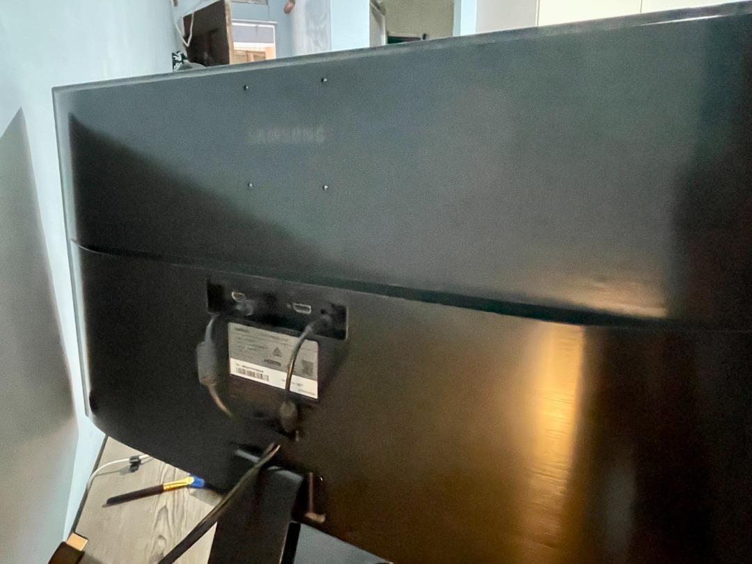 Used monitor SAMSUNG 4k UHD LED-Lit Monitor 28-inch, Computers & Tech ...