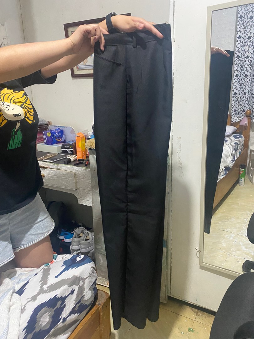 UST Engineering pants, Women's Fashion, Bottoms, Other Bottoms on Carousell